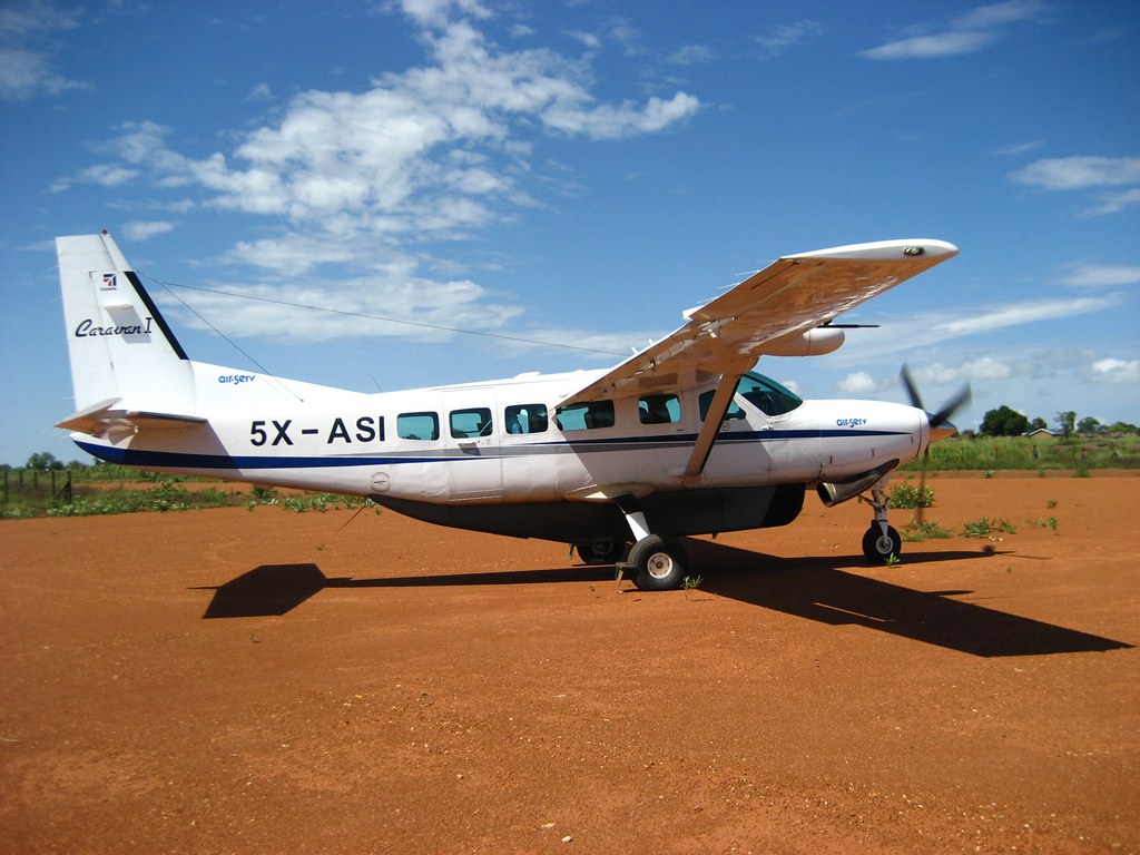 Uganda Flying Safaris - Native Africa Tours